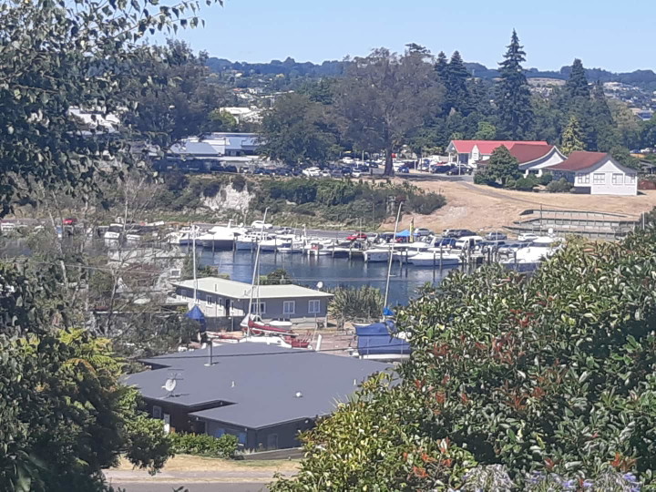Studio Accomodation Overlooking Marina, Breakfast - Taupō