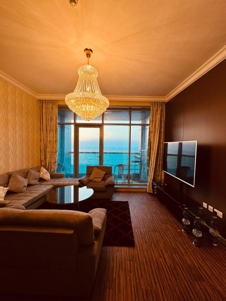 2br Luxury Beach Facing Apartment! - Ajman