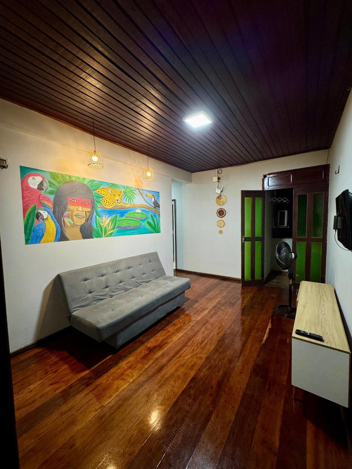Amplo Apartamento Mobiliado No Centro, Com Garagem - Santarém