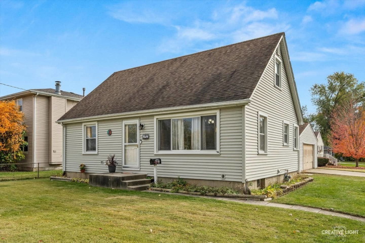 3 Bd Rm/ 2 Ba / 7 Min From Lamplight Equestrian - Elgin, IL