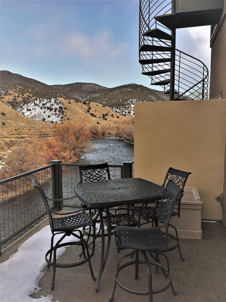 This Riverfront Downtown Condo Boasts And Open Floor Plan For Kitchen, Living Room, And Dining Areas. Or Step Onto The Balcony Over The Arkansas River To Hear The Water Rushing By. Oversized Master Suite Has Its Own Balcony And Indoor Sitting Area. - Salida, CO