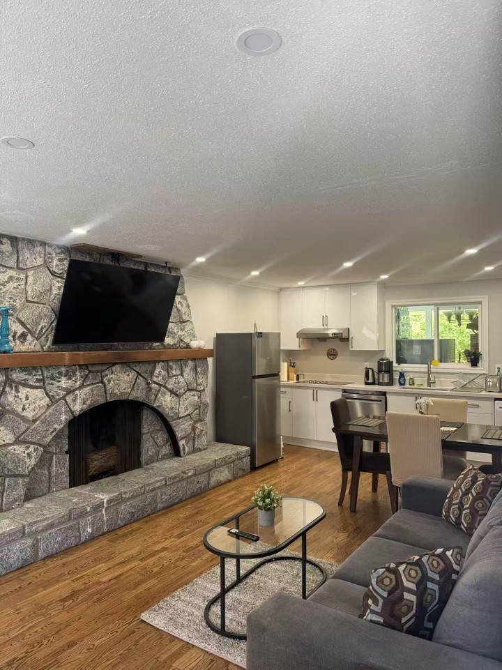 Spacious 3br Gatineau Home  Parking & Convenient - Gatineau