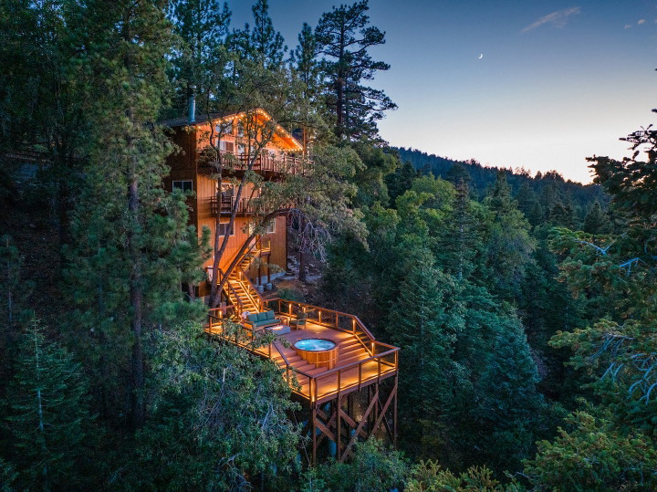 Incredible Views, Hot Tub, Walk To Hiking Trails - Big Bear Lake, CA