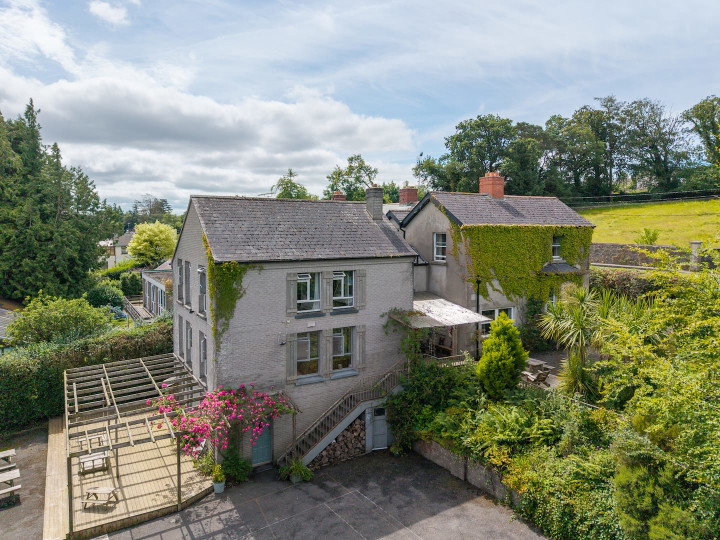 Private Wicklow Retreat  Sleeps 17+ Valley Views - Wicklow