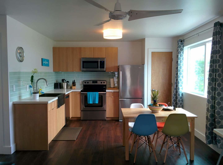 Modern Beach Home Laie North Shore - 30 Day Stays - Kahuku, HI