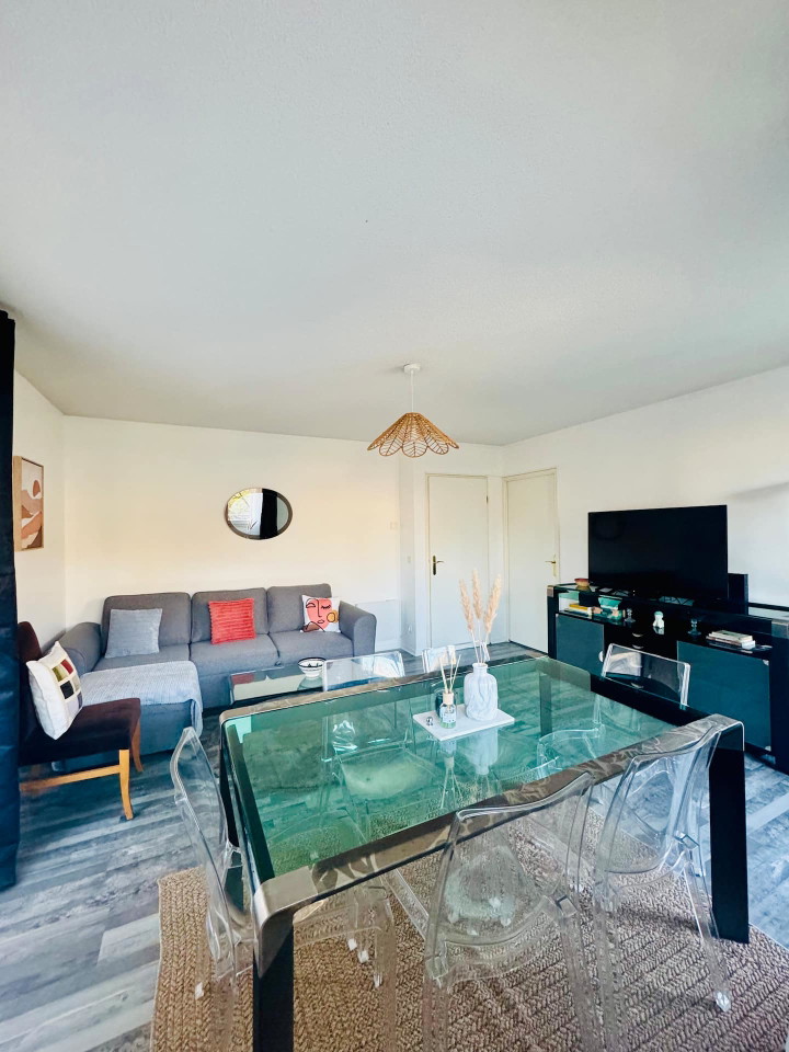 Joli T2 Avec Terrasse Privée&parking-proche Paris - Val-de-Marne