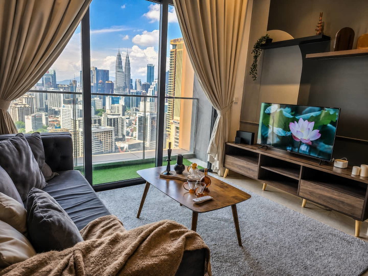 Skyhigh 2br/2ba With Stunning Klcc & Kl Tower View - Kuala Lumpur