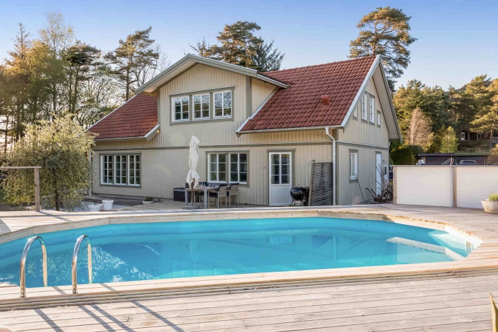 Havsnära Stort Hus Med Pool - Suecia