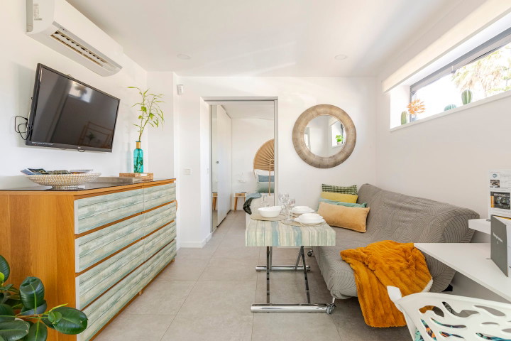 Lovely Apartment On A Private Residential Street - Bormujos
