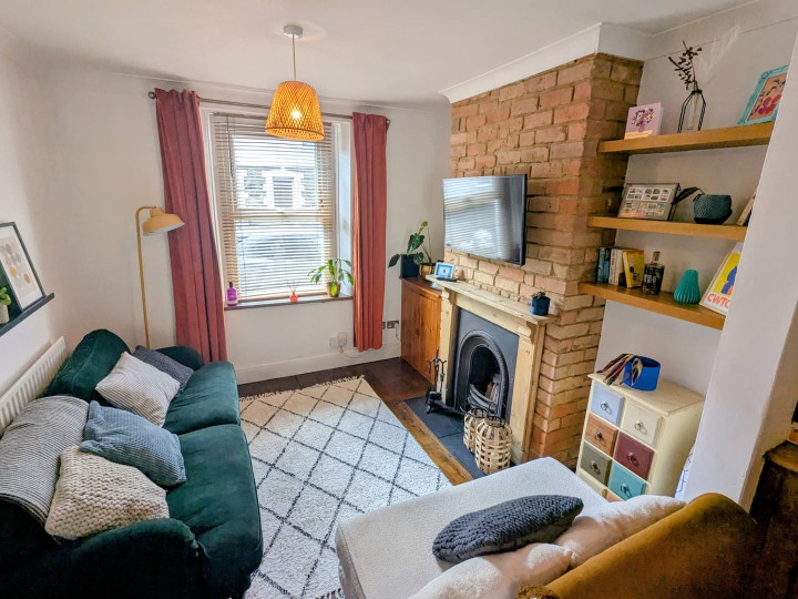 Cosy 2-bed House + Free Parking & Walk To Centre - Cardiff