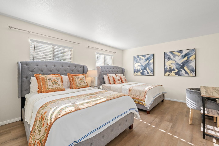 Elegant & Quiet 4br Home |7 Beds|2.5ba|near 71 Fwy - Chino Hills, CA