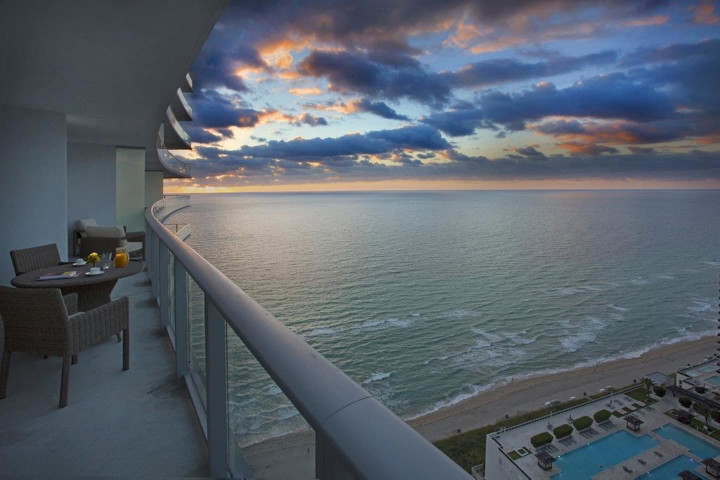 Lyfe Resort & Residences / 2 Br / Ocean View - Hollywood, FL