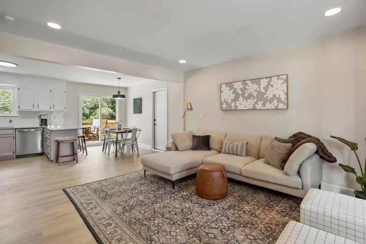 The Tiki House: 5 Bedroom Home With In-law Suite - Raleigh, NC