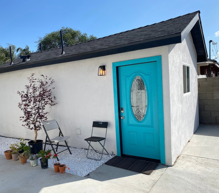 New Guest House/kitchen/laundry/tv/gate Parking - West Covina, CA