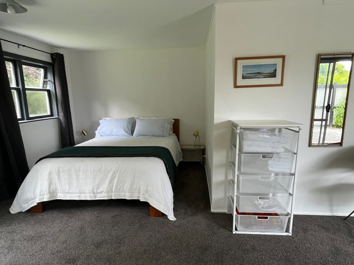 Spacious Garden Studio - Wairarapa