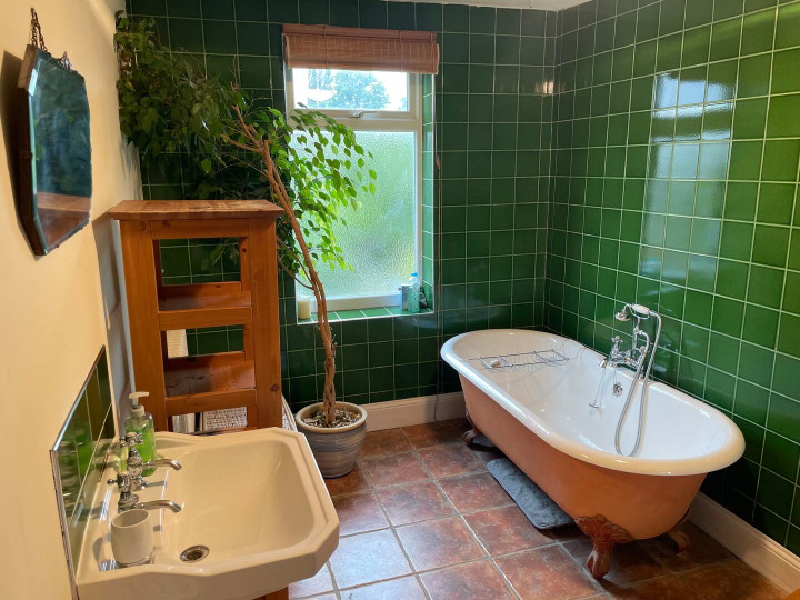 Vicky And Richards Home - Cheltenham