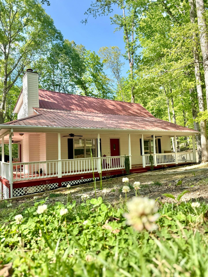 Modern Dahlonega Cabin North Ga Wineries & Hiking - Dahlonega, GA