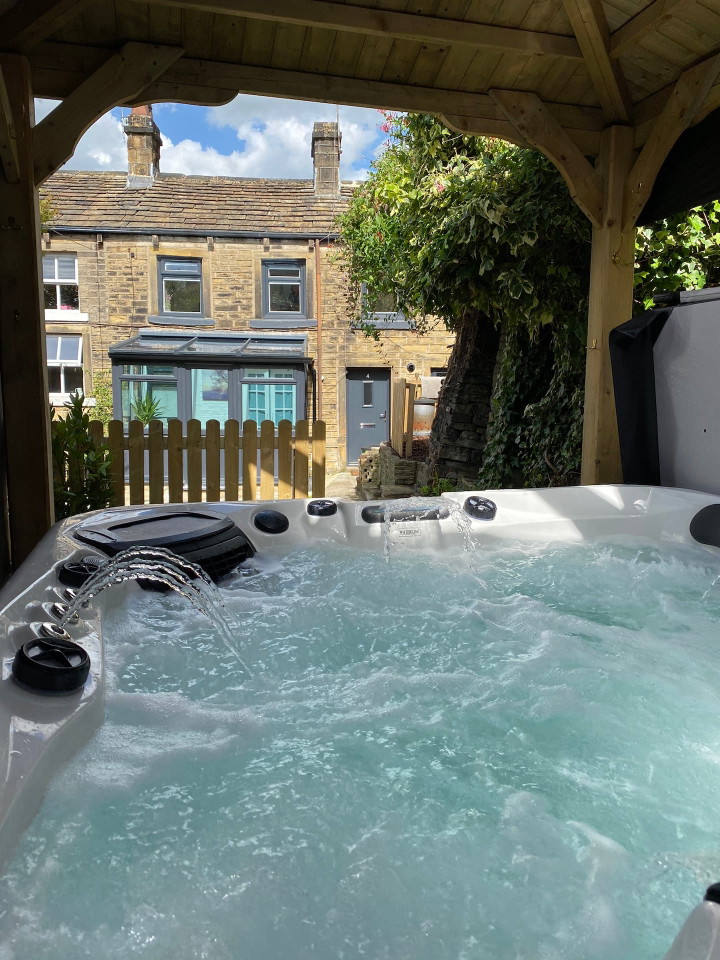 Holmfirth Hideout - Holmfirth