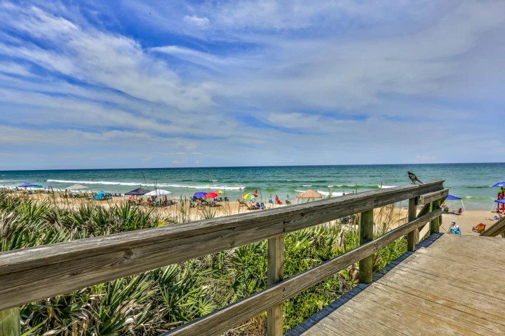 Stunning 2 Bedroom 2 Bath Oceanwalk Condo - Edgewater, FL