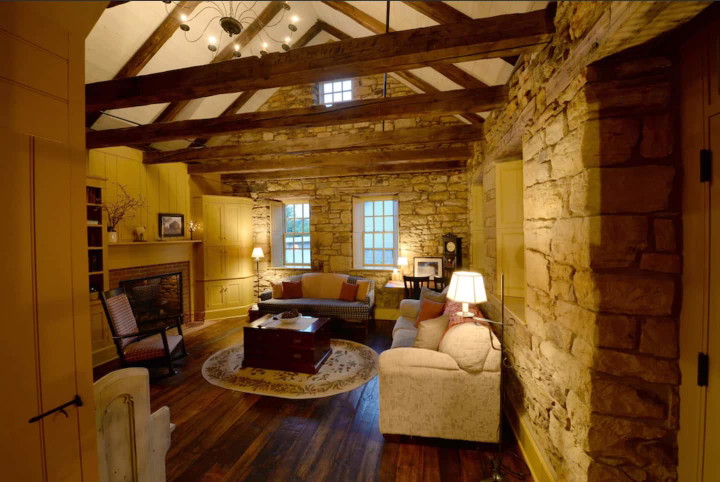 Peaceful, Spacious, Historic Stone Cottage Getaway - Ohio