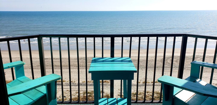 Newly Renovated Beachfront Oasis. - South Carolina