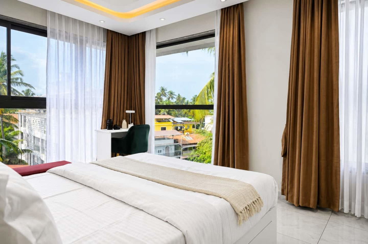 Casa Luna | Roof Top Pool | Gym | 1km Beach - Goa