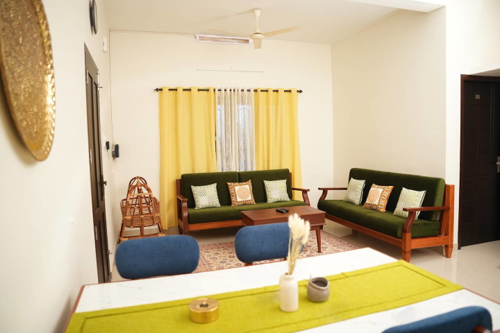Daffodils (A) - Indie Urban Stay - Kozhikode
