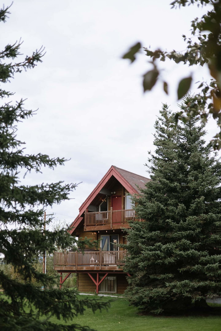 Romantic Rustic Pioneer Peak Cottage With Hot Tub - Alaska