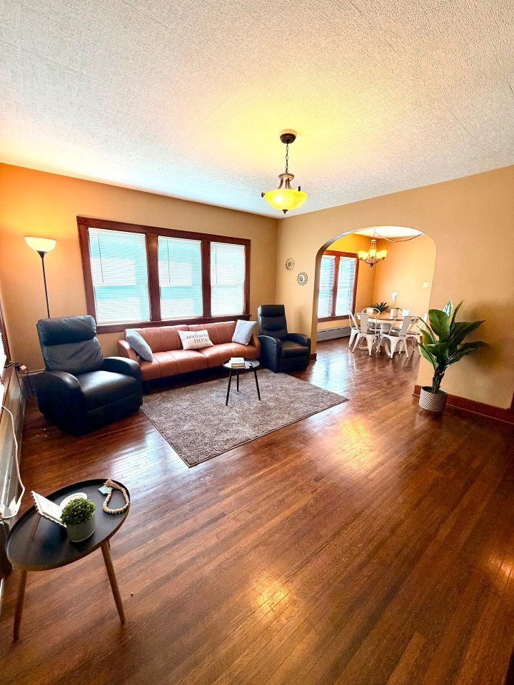 Cozy, Renovated And Complete House - Austin, MN