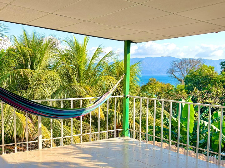 House Overlooking Lake Ilopango, With Hot Tub - El Salvador