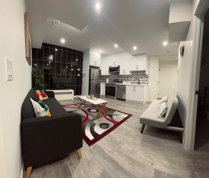 Cozy Brand New 2br Retreat | 15 Min To Airport - Calgary