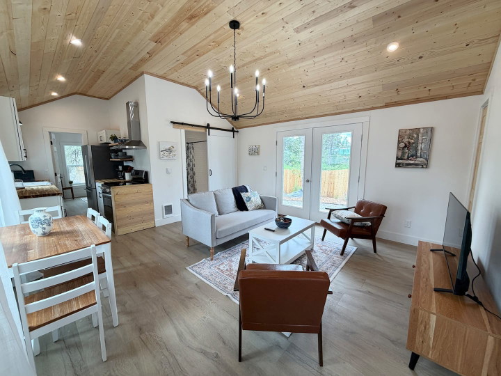 Sunset Cottage - Kalispell, MT