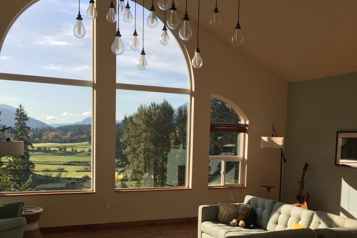 Alderlea Farm Modern Light Filled Farmhouse - Duncan