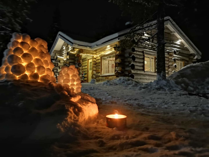 Hirsivilla Saunalla Ja Porealtaalla  Ylläs 4 Km - Lappföld