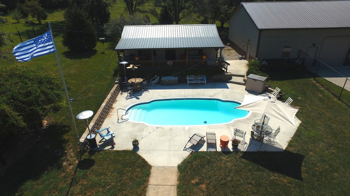 1 Of A Kind Guesthouse On 4 Acres. Dogs Allowed - Shawnee, KS