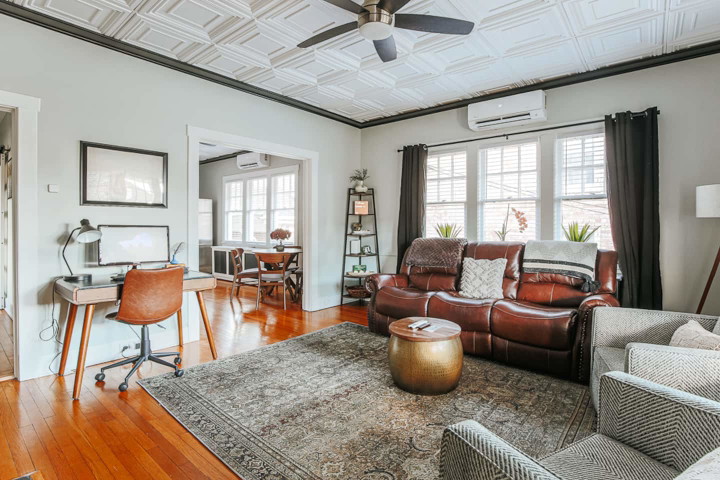 The Overlook: Walk Downtown + City Views - Staunton, VA