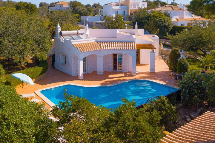 Villa Alegre - Private Pool, Games, Ac, Smart Tv, Bbq - Algarve