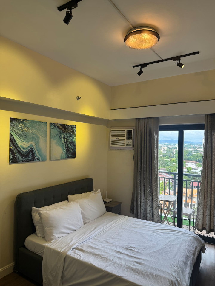 Augustus Place Studio W/ Wi-fi Near It Park - Cebu