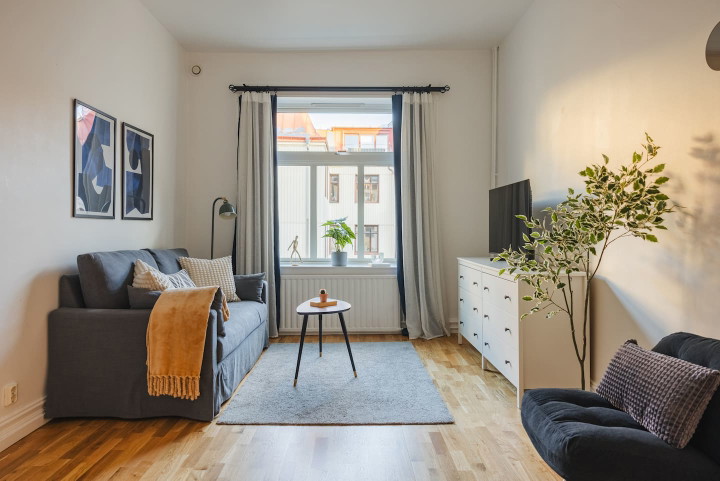 Emplacement Idéal | Lit King Size Confortable Et Espace De Travail | Café - Göteborg
