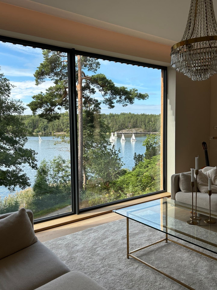 Scandinavian Luxury Lakefront Villa | 356sqm - Stockholm