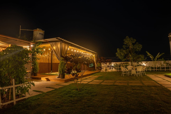 Leafyard · Container Home@hyderabad Jacuzzi N Pool - 