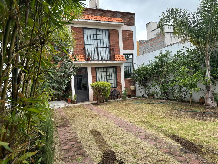 Casa Familiar, Grande Y Tranquila - Morelia