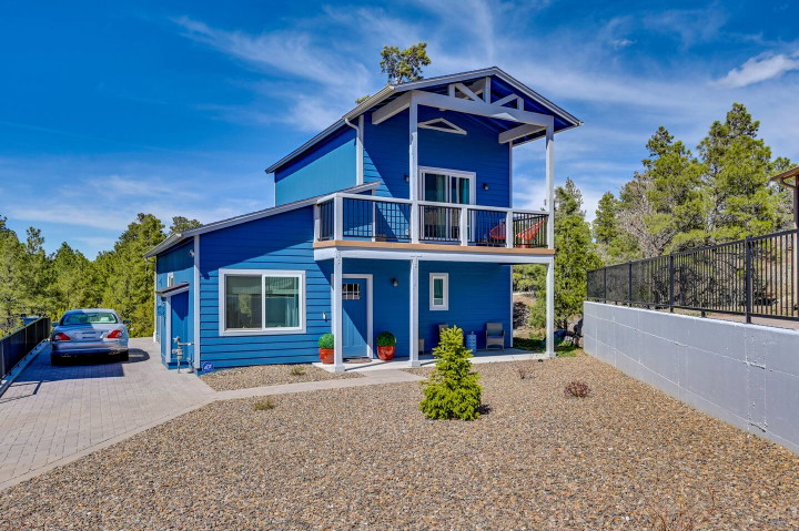 Modern Flagstaff Vacation Rental W/ 2 Living Areas - Flagstaff, AZ