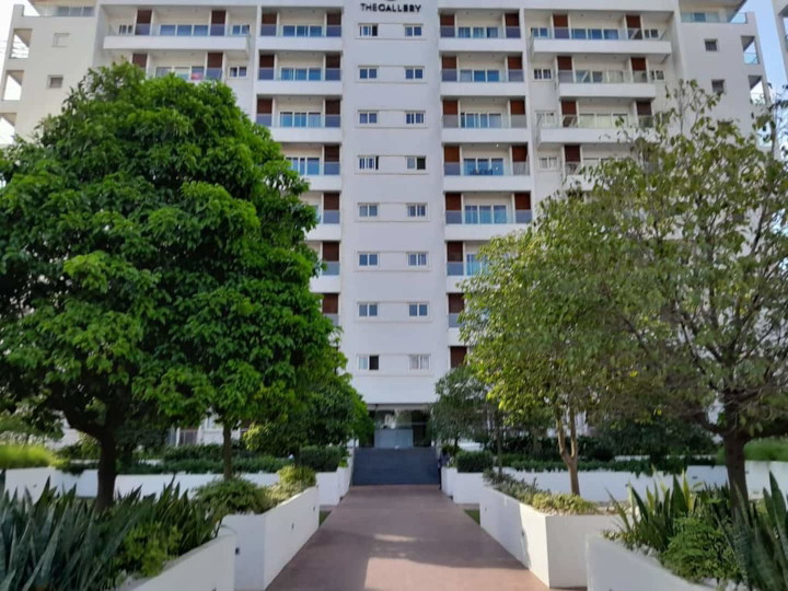 1 Bedroom Apt | The Gallery | Balcony, Pool, Gym - Accra