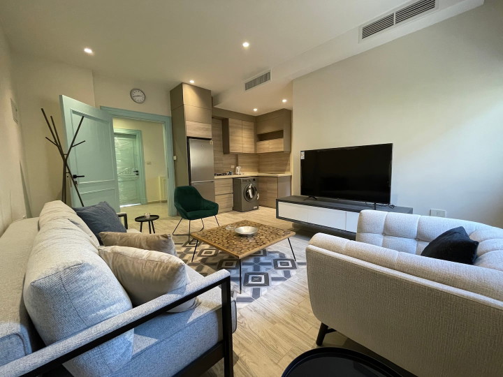 Azure 1 Br Apartment 2nd Floor Left - Jordan