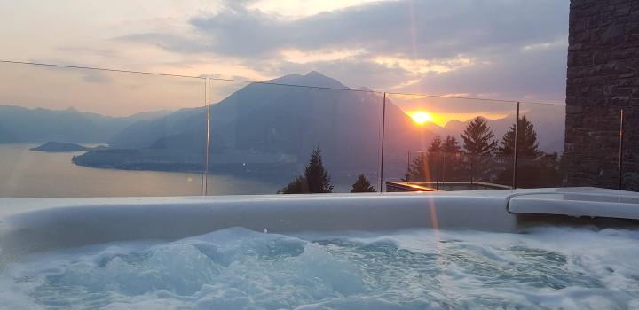 Relax&happiness With Private Jacuzzi - Varenna