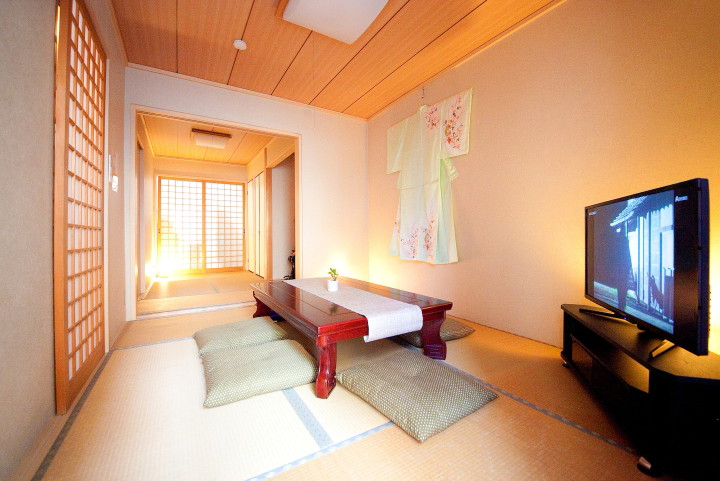 【Kyofuji】near Nijo Castle Calligraphy Experience - Kyoto
