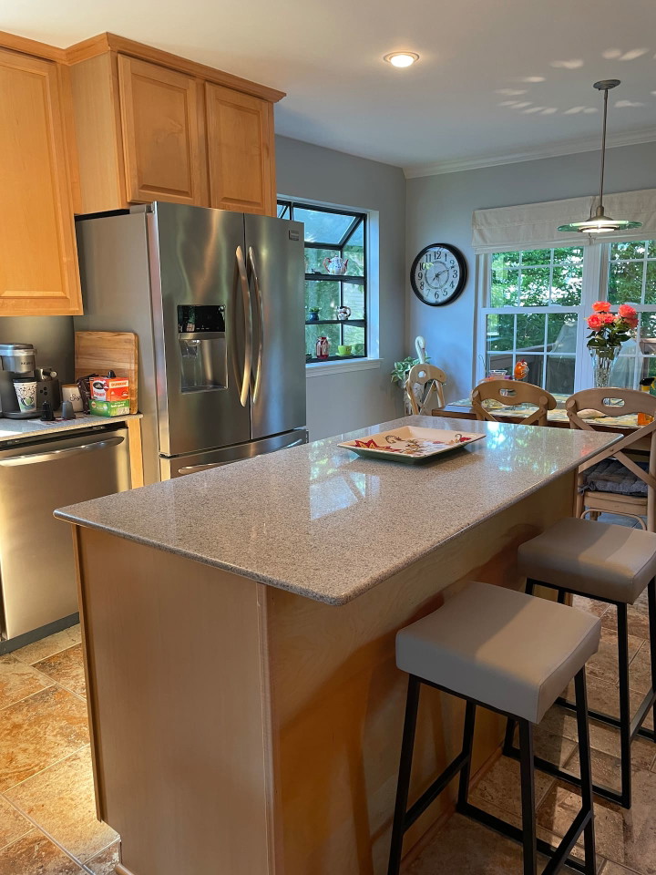 2 Level Guest Unit In A House W/ Private Entrance - Woodbridge, VA