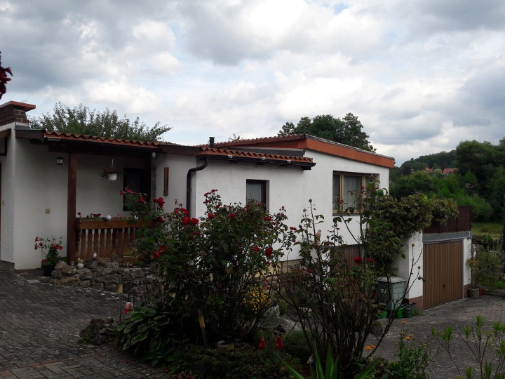Gemütliche Unterkunft Mit Du/wc Und Terrasse - Bad Salzungen
