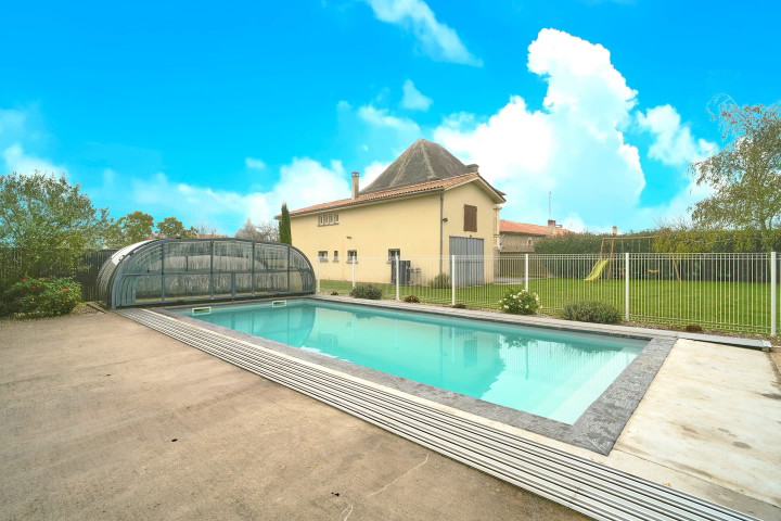 Gite Piscine Chauffée - Sauvignac - Charente
